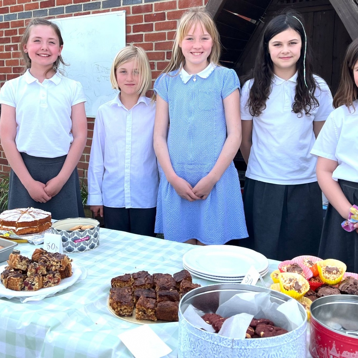 Easton Royal Academy - Squirrel's Bake Sale