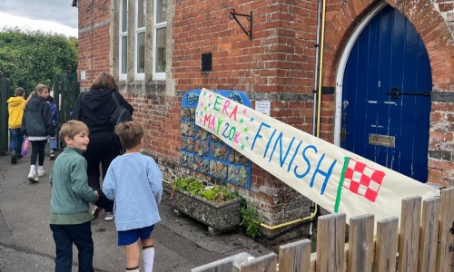 Easton Royal Academy - Home